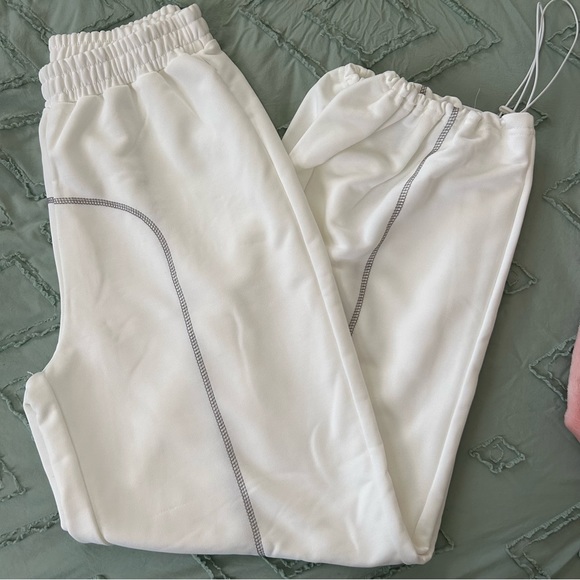 SHEIN | Pants & Jumpsuits | Nwot White Sweats | Poshmark